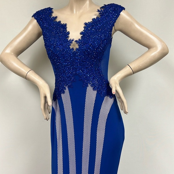 Montage by Mon Cheri | Dresses | Montage By Mon Cheri Cap Sleeves ...